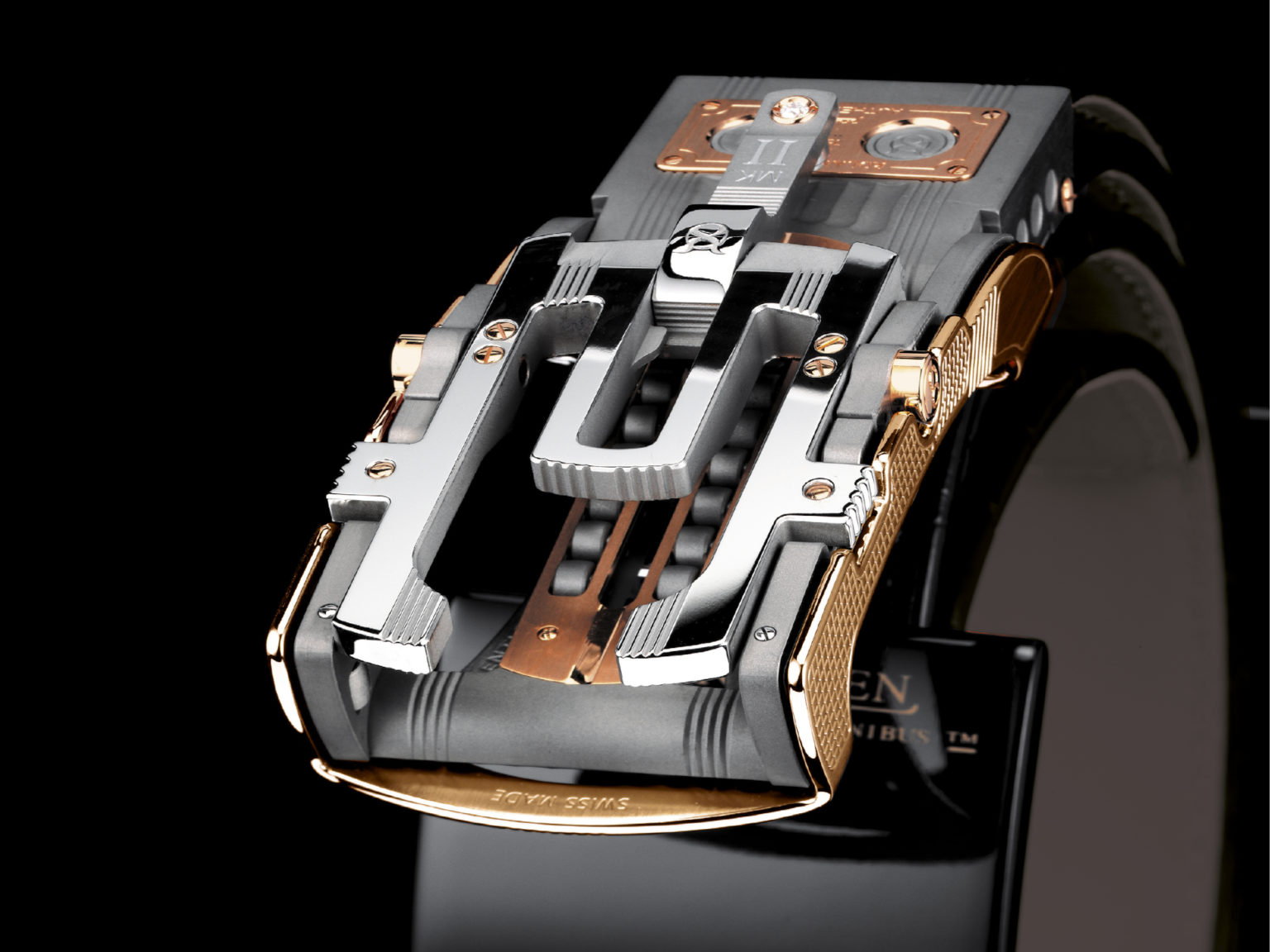 Browse our gallery of pre-owned mechanical belt buckles